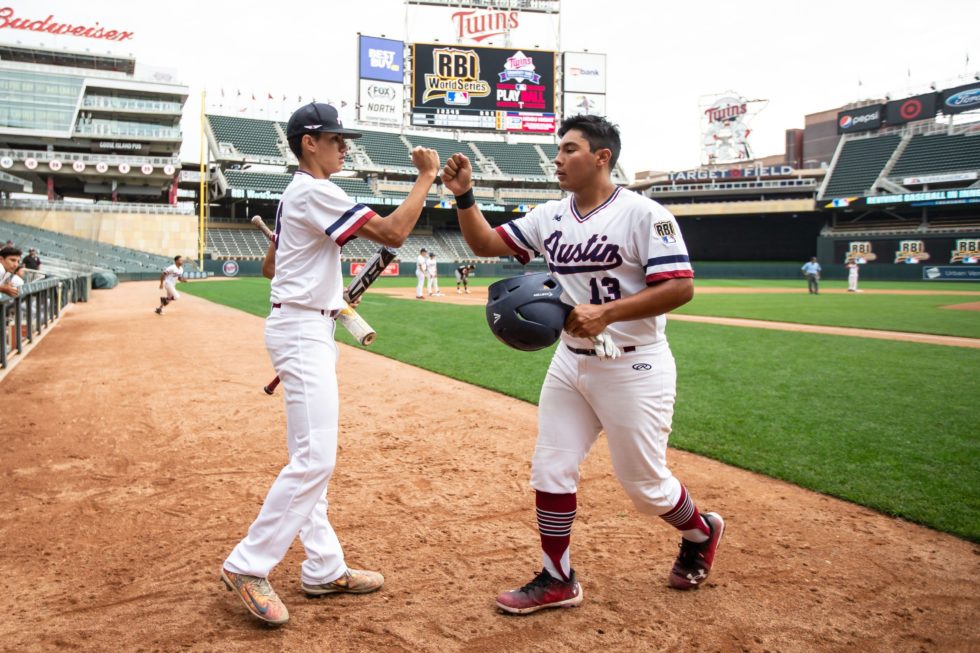 Alumni Returns to Give Back - RBI Austin